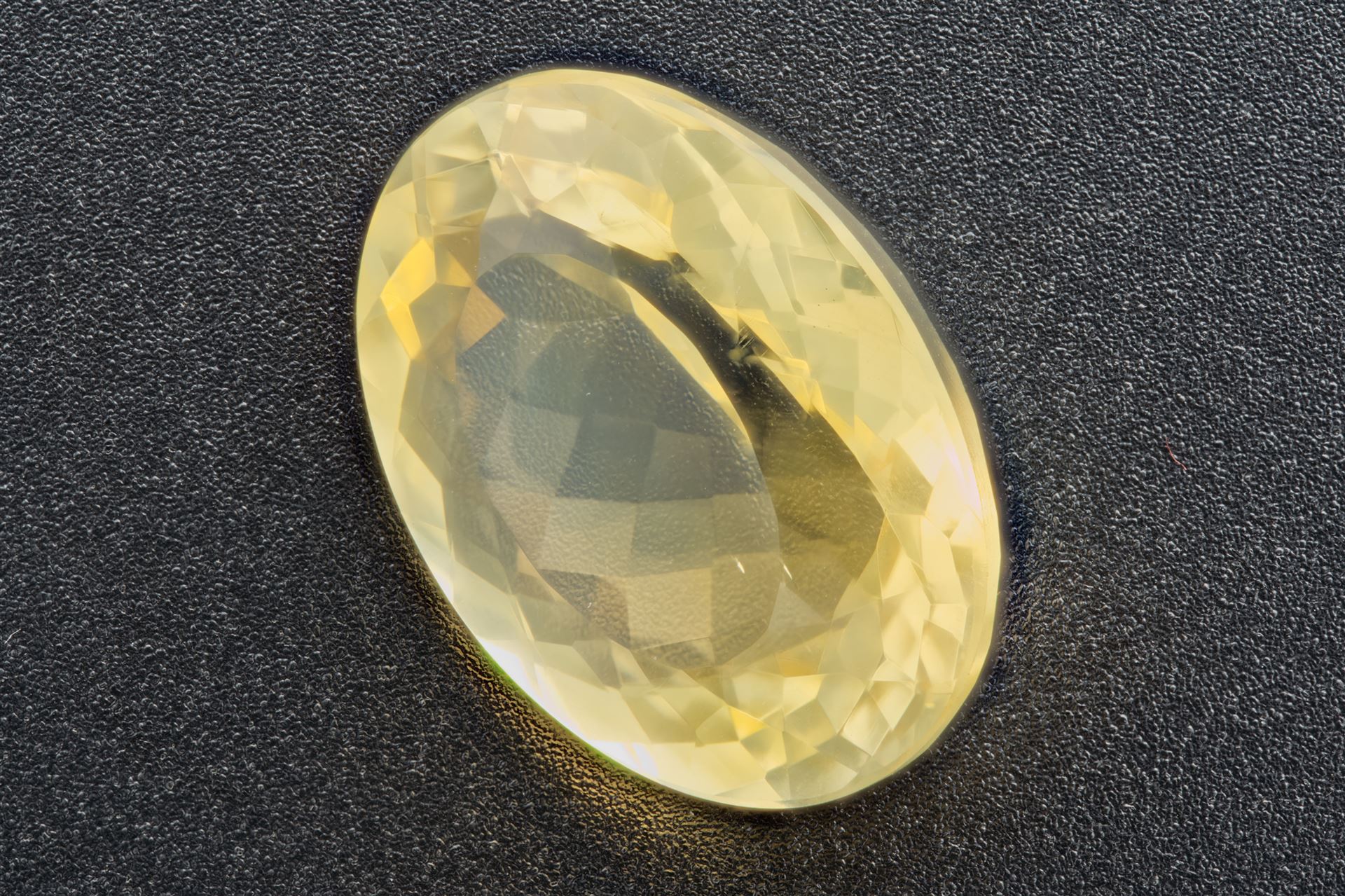 Authentication - Champagne quartz