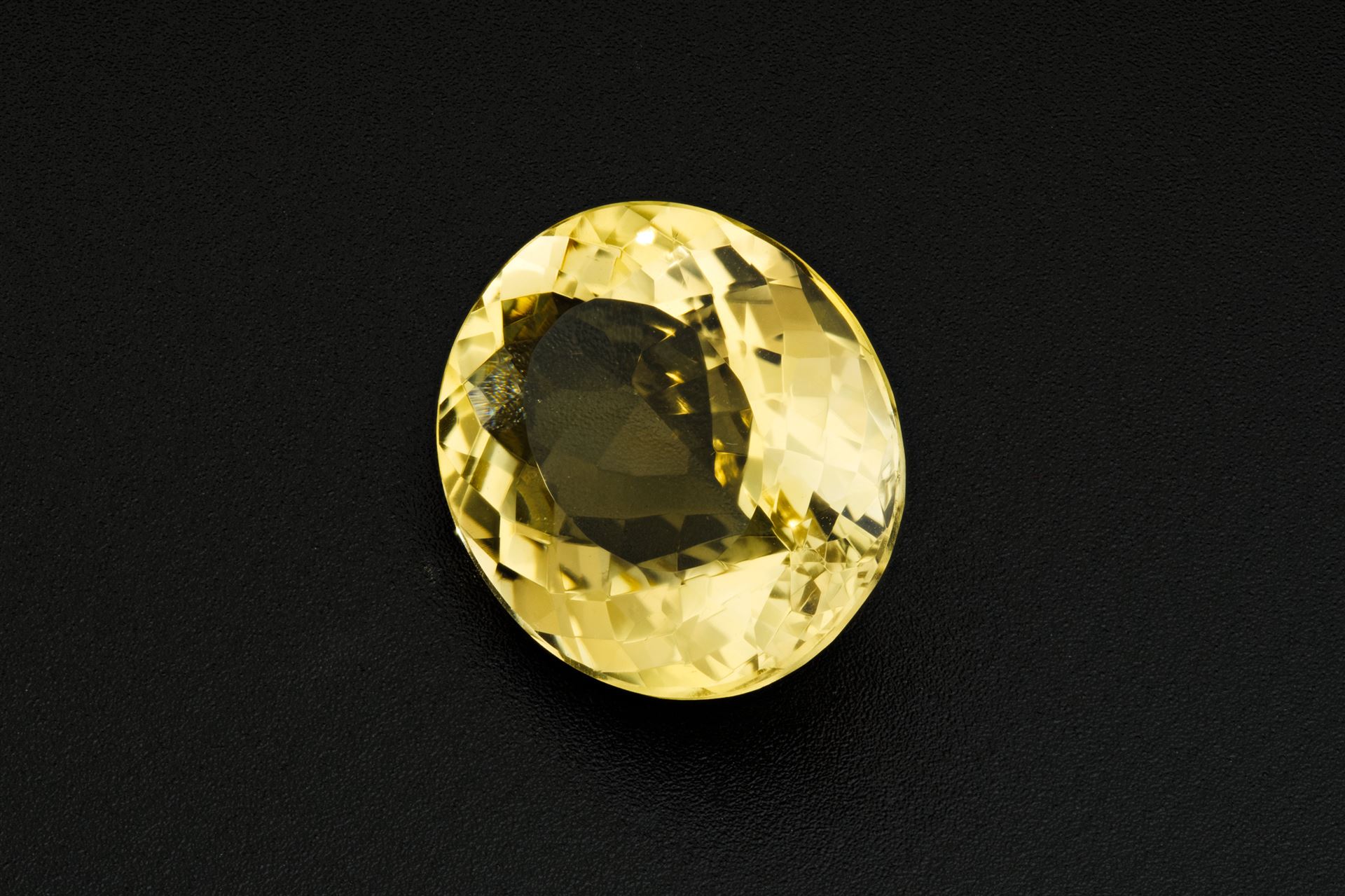 Authentication - Champagne quartz